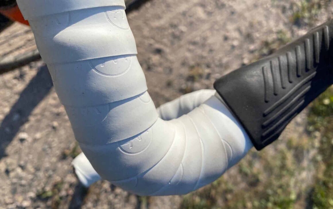 I Went On A Quest To Find The Most Comfortable Bar Tape - CYCLINGABOUT.com