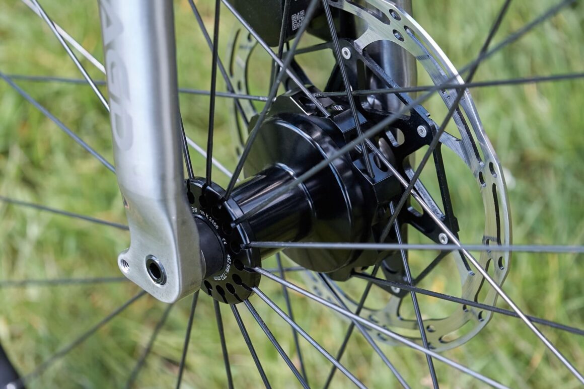 The New SON 29 S Dynamo Hub Generates 45% MORE Power (Lab Test ...