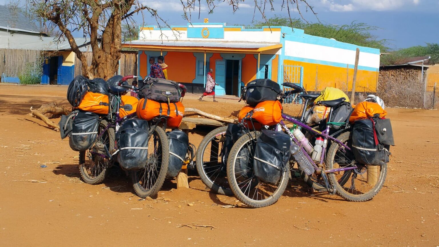 The 10 Strongest Touring Bikes for Big Expeditions and Heavy Loads (180 ...